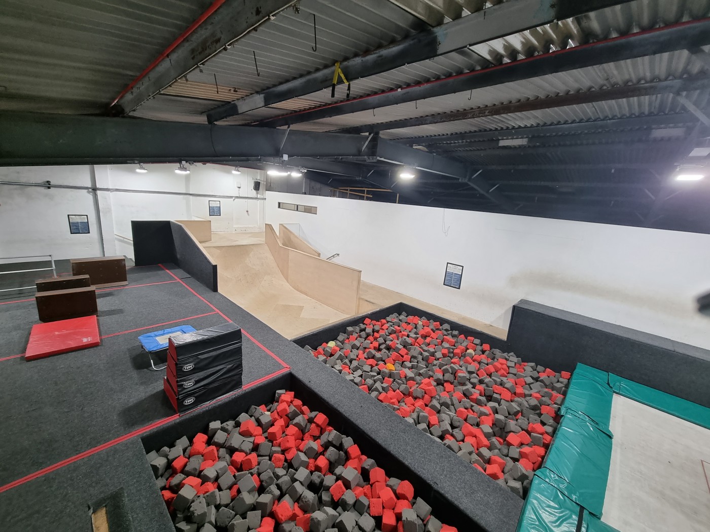 Skating areas and facilities at the Loading Bay Glasgows indoor ...